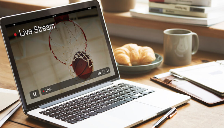 Best Time To Go Live On Social Media & Reach Your Viewers