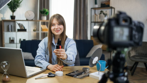 Best Time To Go Live On Social Media & Reach Your Viewers